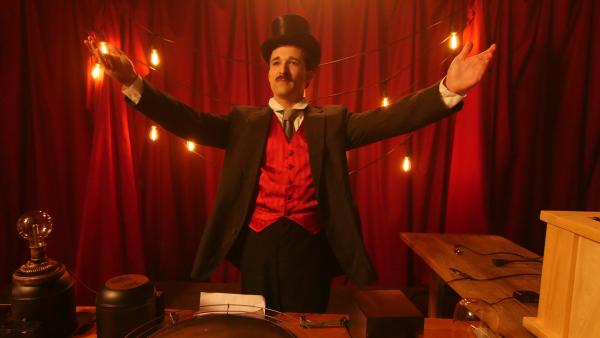 Edison Vs. Tesla | American Titans | Videos | discovery+