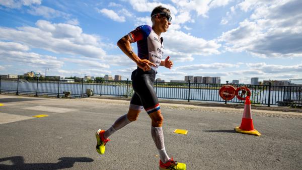 T100 Triathlon World Tour | Vancouver | TNT Sports | Videos | discovery+